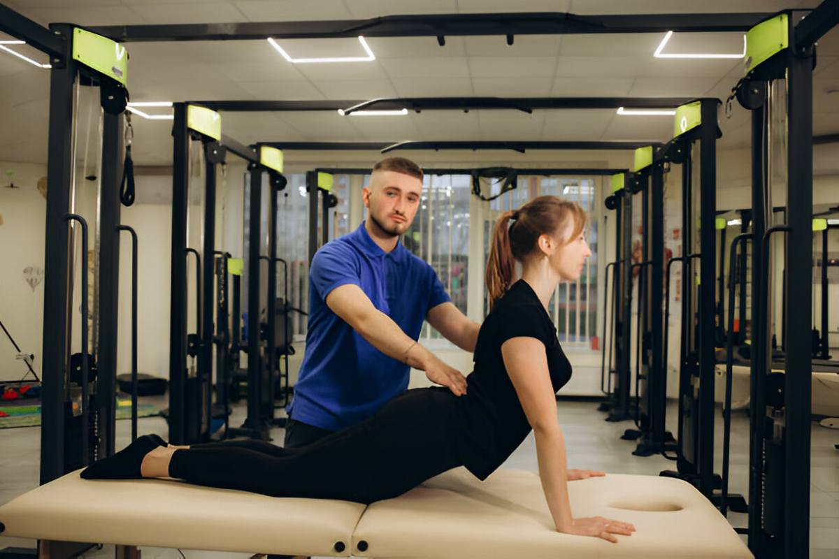 How Manual Therapy Supports Recovery and Relaxation?